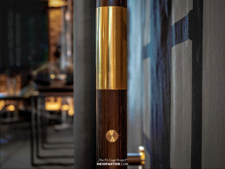 Lookbook of the maxwall wall bar